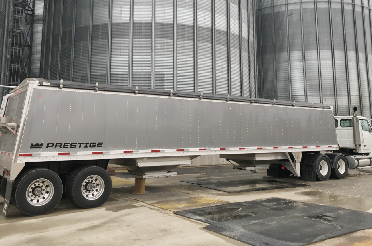 Premier manufacturer of flatbeds, hopper trailers, and heavy haul semi ...
