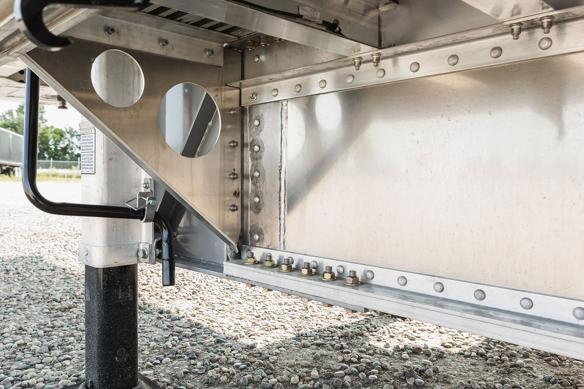 Brilliance Aluminum Flatbed Trailers - Photos - Prestige Trailers